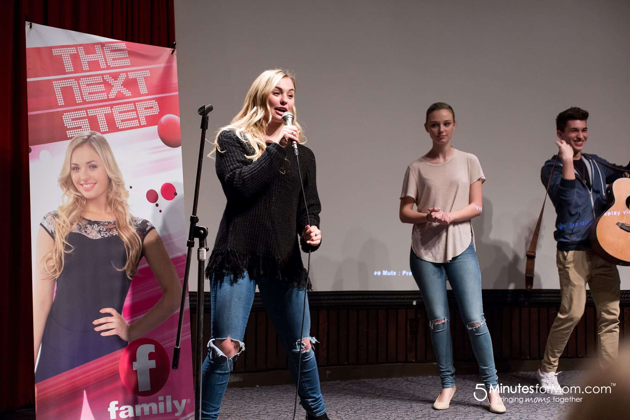 Family Channel Premieres New Show for Tweens #BackstageTV - 5 Minutes ...