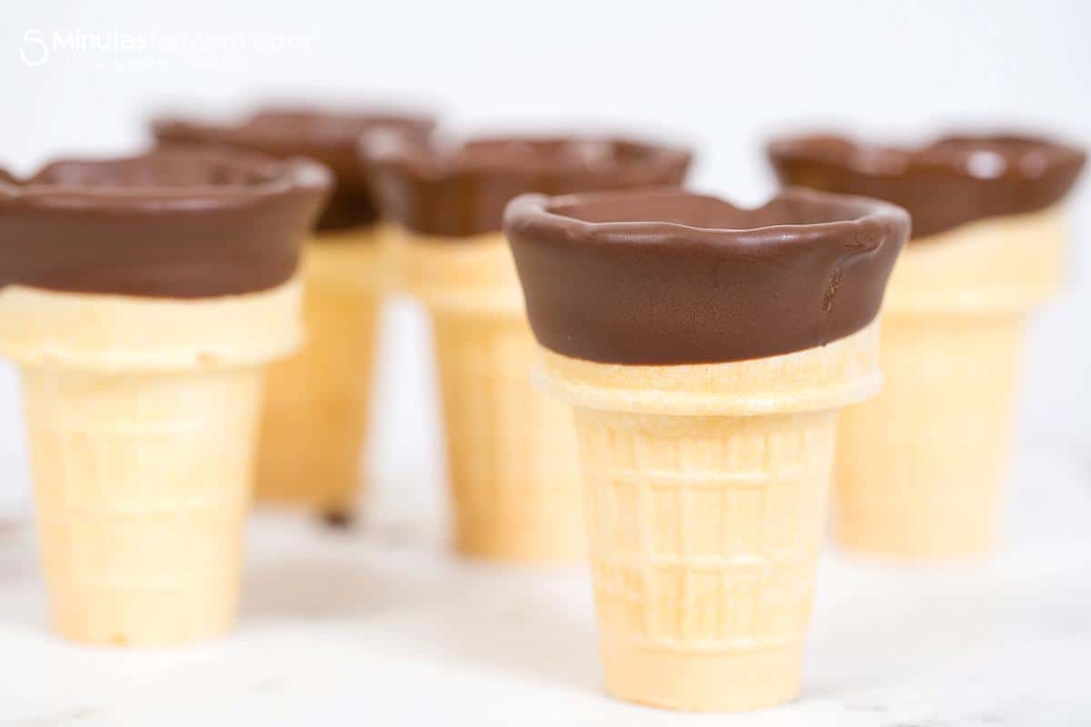 SING Family Movie Night with Ice Cream Cone Microphones #SingMovie