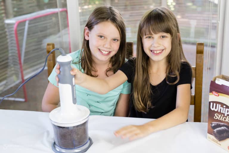 Whippet Sticks Cookies 'n Cream No-Bake Cheesecake Recipe #HowDoYouWhippet