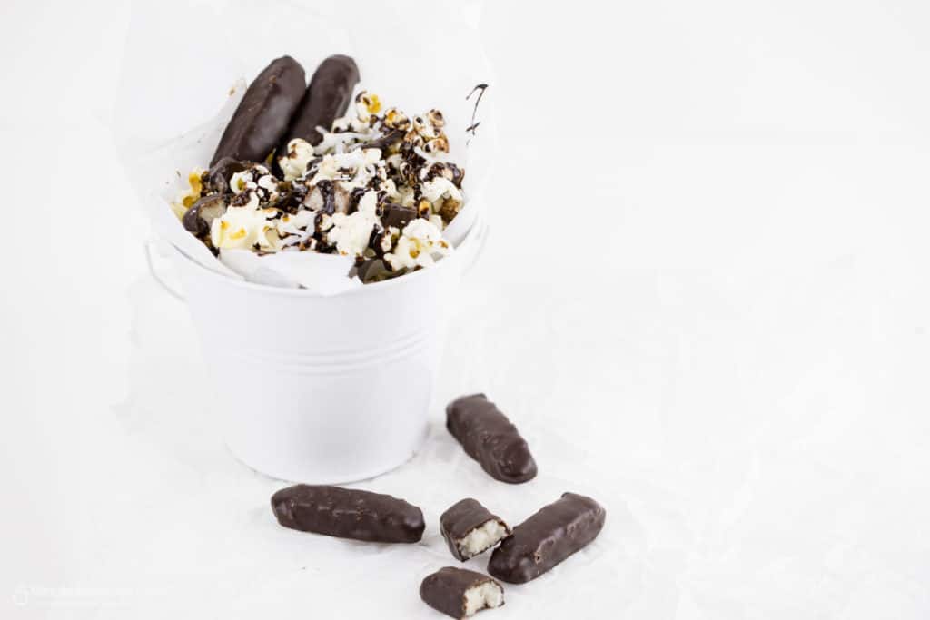 Whippet Sticks Coconut and Chocolate Popcorn Mix #HowDoYouWhippet