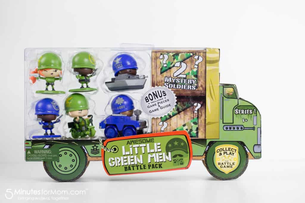 Awesome Little Green Men - Cool Collectible Toys Face Battle with ...