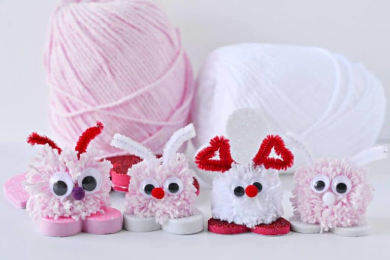 Pom-Pom Love Bug Valentines -- Craft Tutorial and Free Printable ...