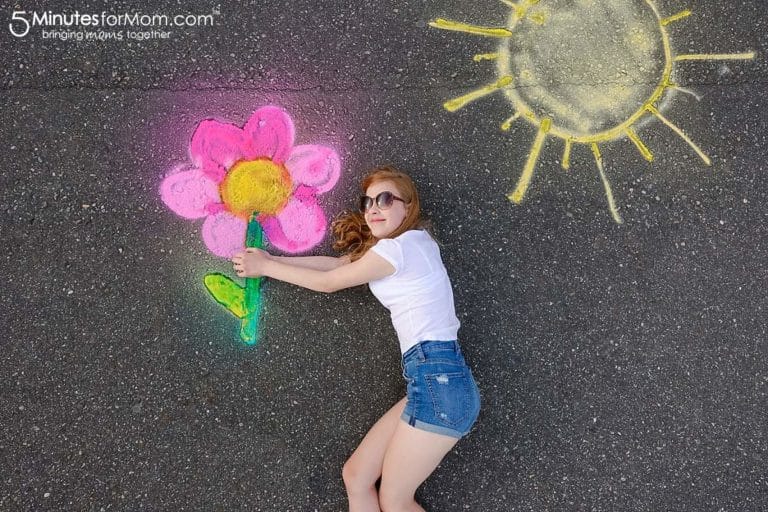 Chalk Photography - Make Spray Chalk Art With Your Kids - 5 Minutes for Mom