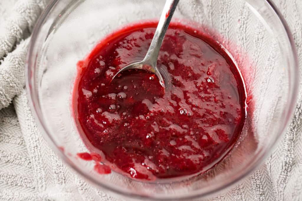 Raspberry Coulis - How To Make Raspberry Sauce - 5 Minutes for Mom