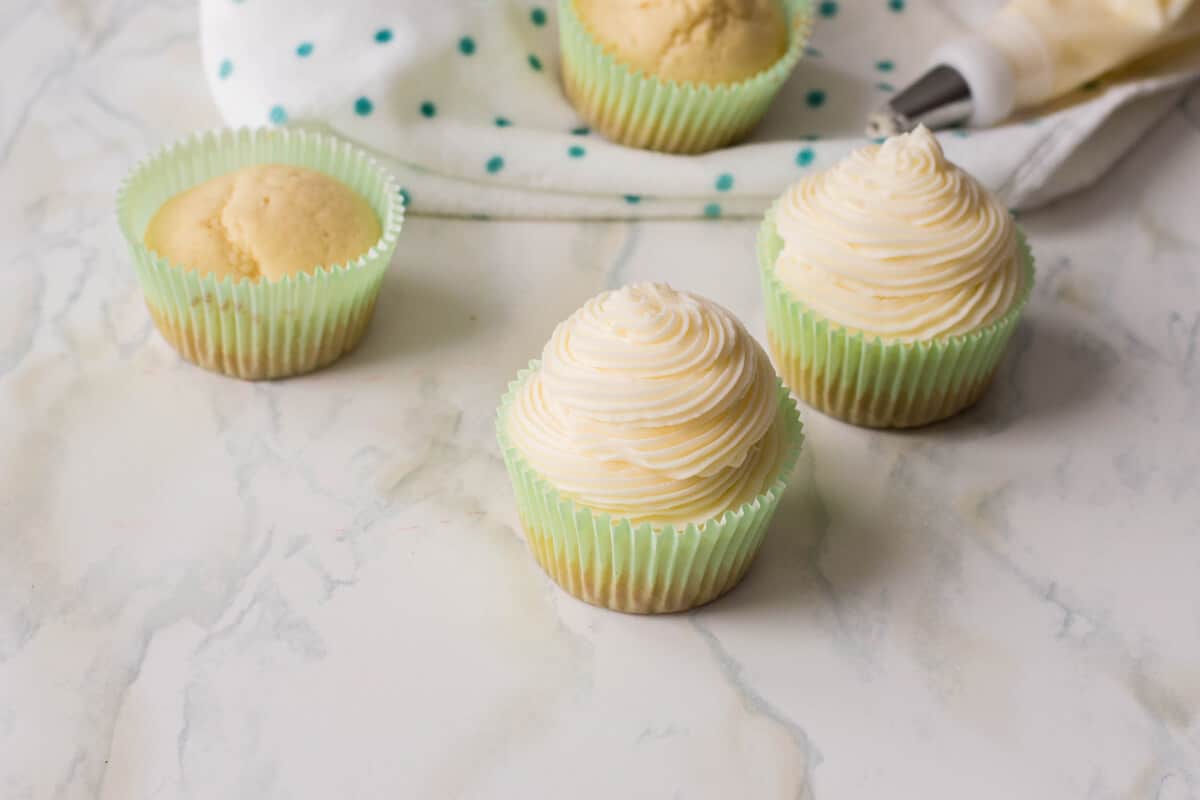 Homemade Vanilla Cupcakes - How To Make Vanilla Cupcakes From Scratch ...