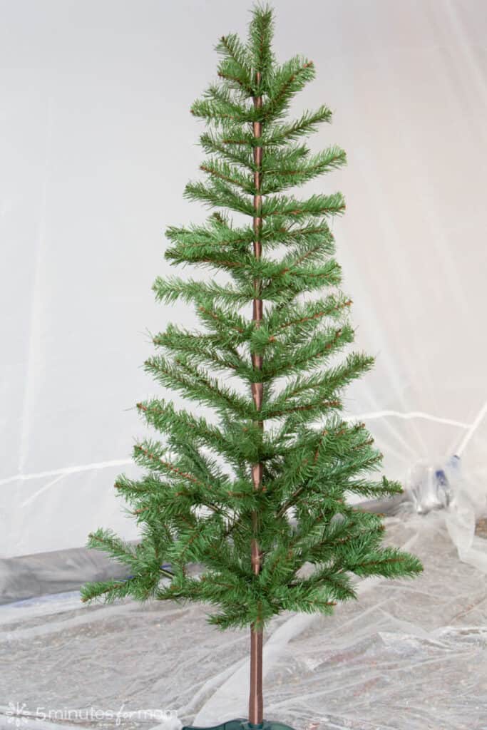 How To Spray Paint Your Christmas Tree - 5 Minutes for Mom