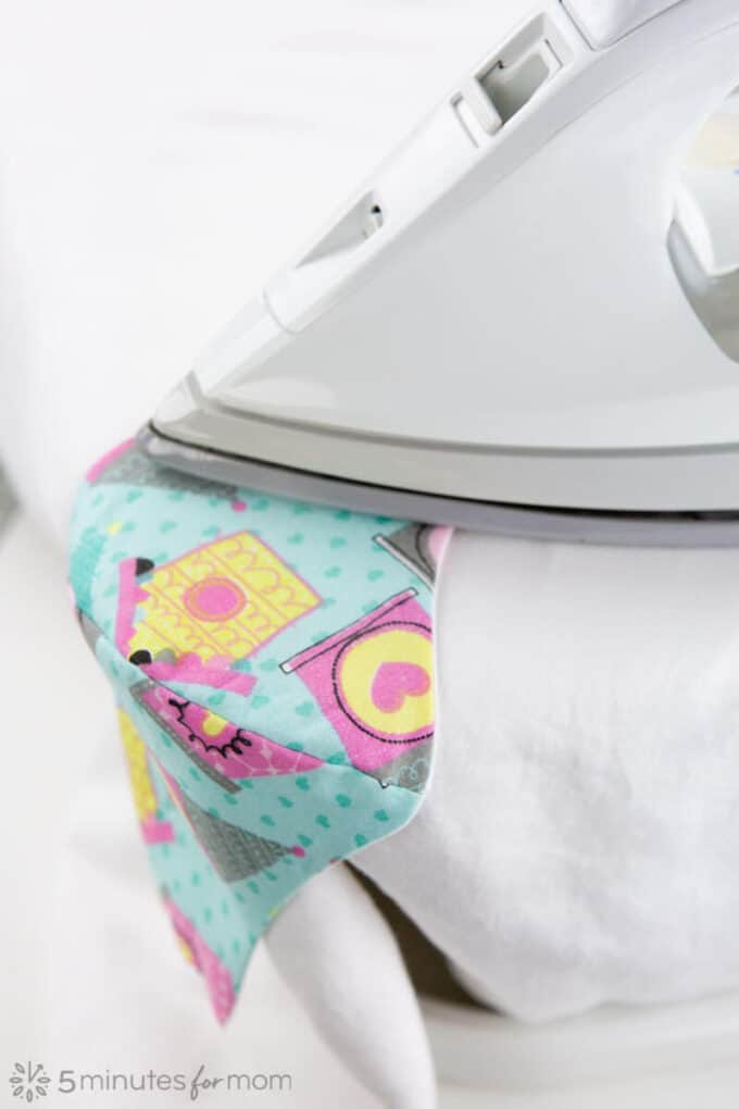 Face Mask Sewing Tutorial for a Fitted Mask Without Knit Binding - 5 ...